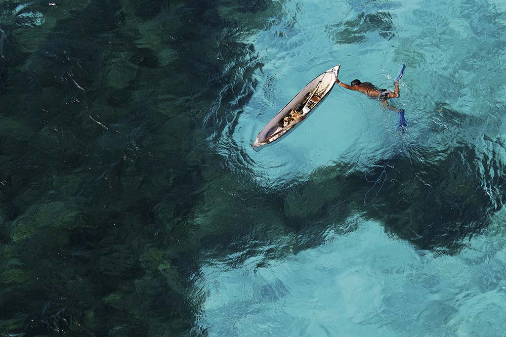 Yann-Arthus-Bertrand-planète-océan - Artistikrezo